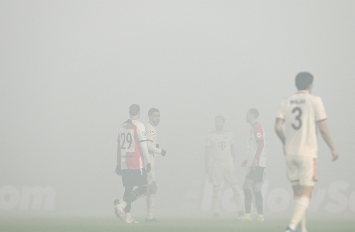 Bayern Match Halted by Firework Smoke as Kane and Teammates Disappear ...